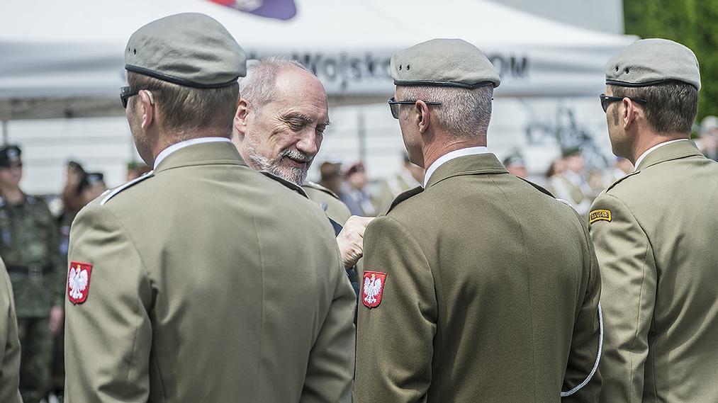 Święto Jednostki Wojskowej GROM - Wydarzenia - Biuro Bezpieczeństwa ...