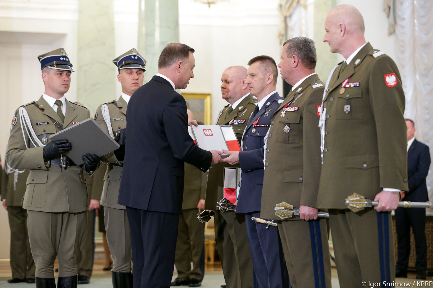 Prezydent RP wręczył nominacje generalskie oficerom Wojska Polskiego - Wydarzenia - Biuro ...